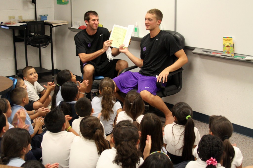 Basketball Players Score Big With ’Lopes for Literacy - GCU News
