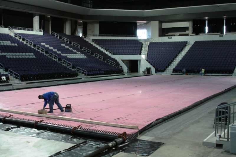 How a Basketball Court Becomes an Ice Rink (for a Night) - GCU News