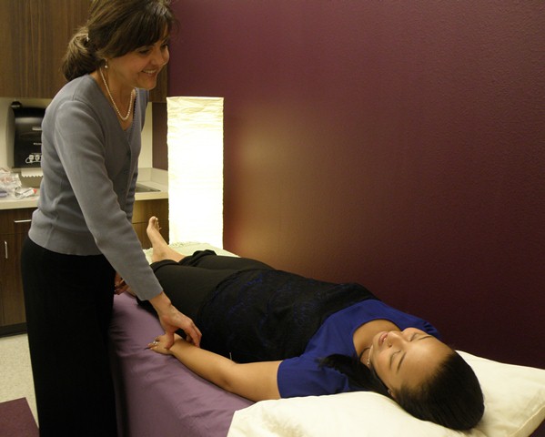 Acupuncturist Brings Ancient Chinese Treatment to Health Center - GCU News