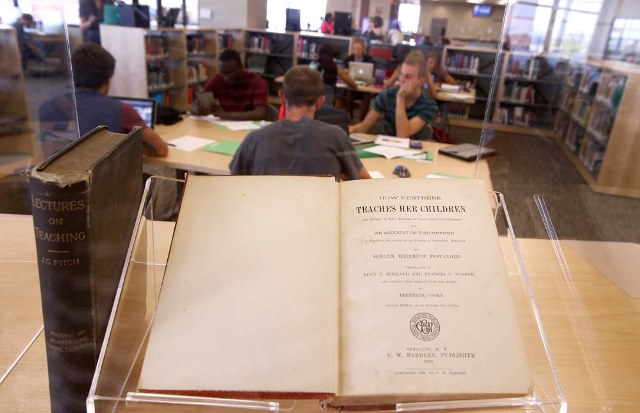 GCU library to dedicate first permanent donation - GCU News