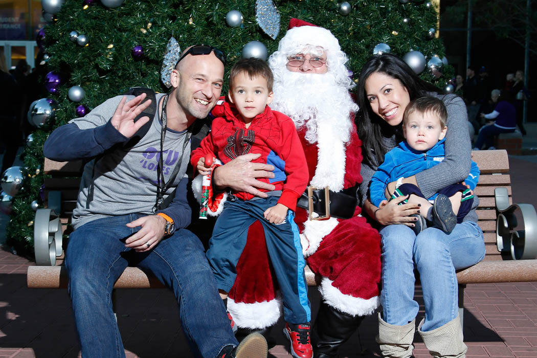 Smiles with Santa at GCU Christmas party - GCU News