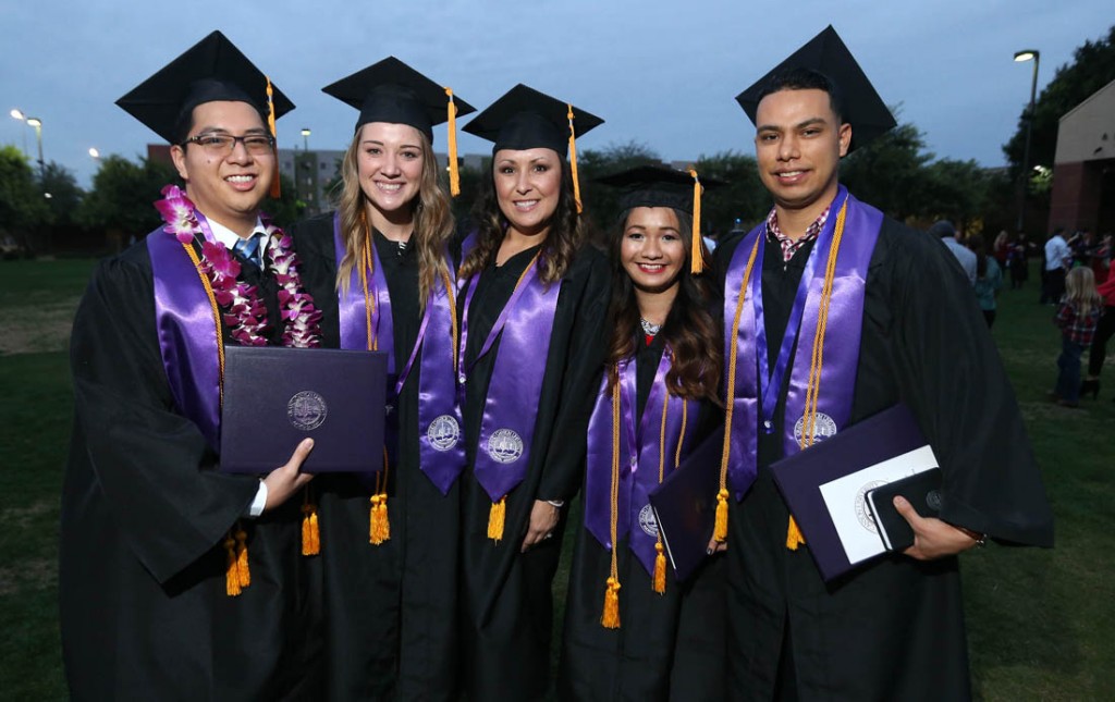 Winter commencement warms the hearts of graduates and guests - GCU News