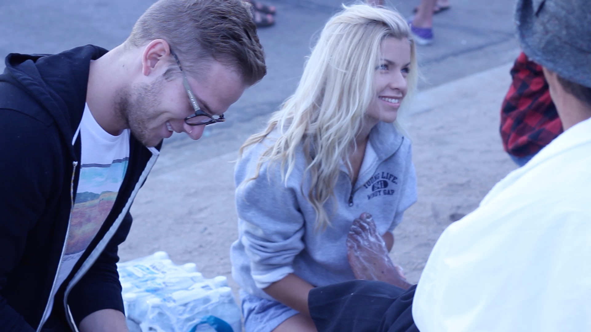LoGo students cleanse spirits through homeless outreach - GCU News