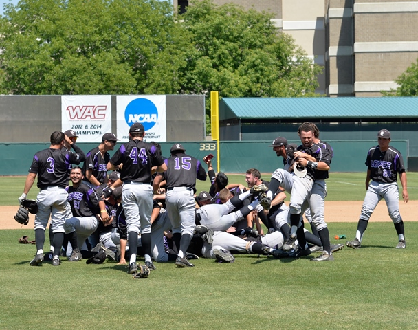 Banner day: Lopes make the grade with two titles - GCU News