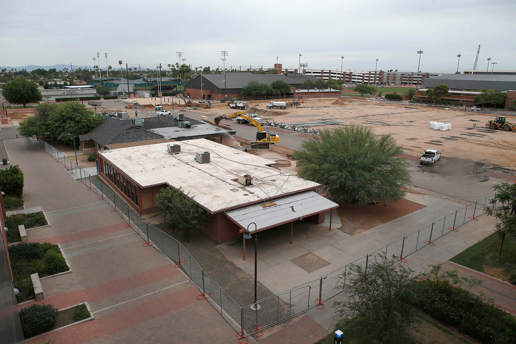 Building 9 comes a-tumblin' down - GCU News