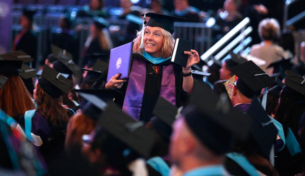 GCU Arena hosts four fall commencement ceremonies for Class of 2015 ...