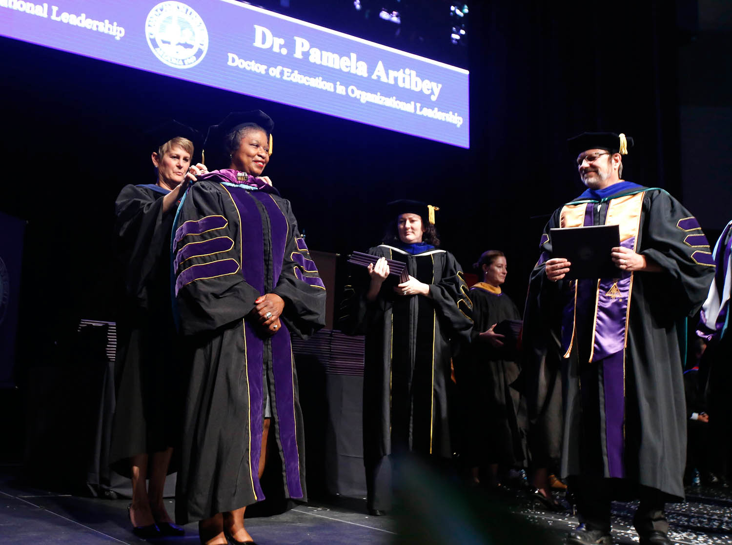 GCU Arena hosts four fall commencement ceremonies for Class of 2015 ...