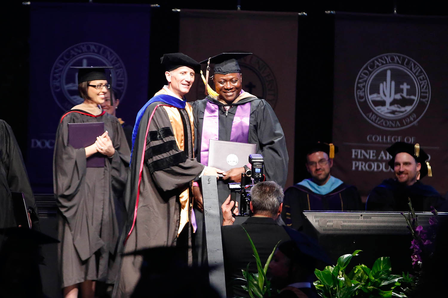 GCU Arena hosts four fall commencement ceremonies for Class of 2015 ...