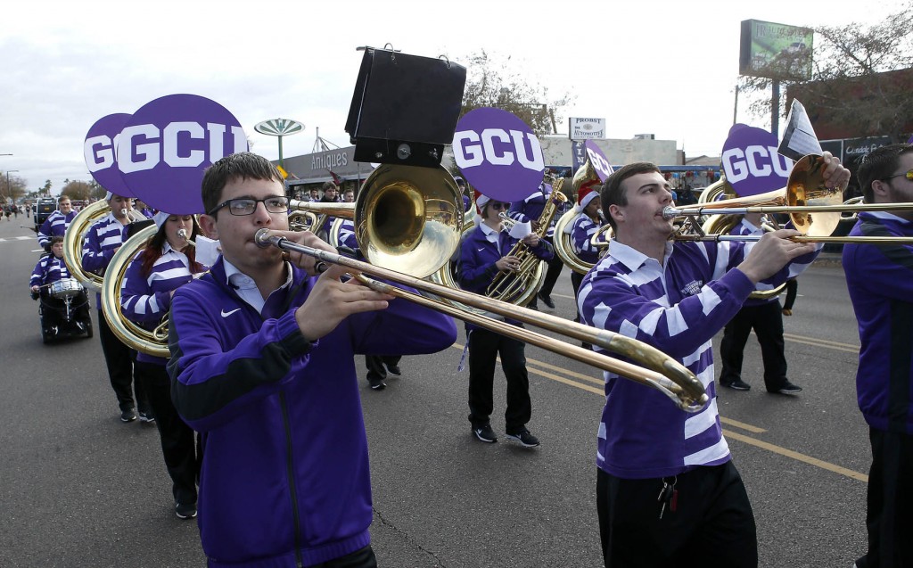GCU is well-represented in Glendale Hometown Christmas Parade - GCU News