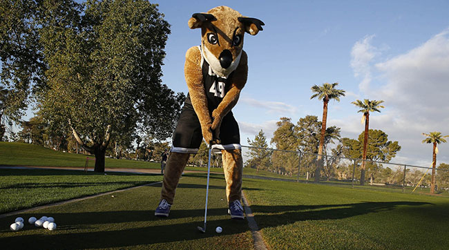 Sun shines on bright future for GCU Golf Course - GCU News