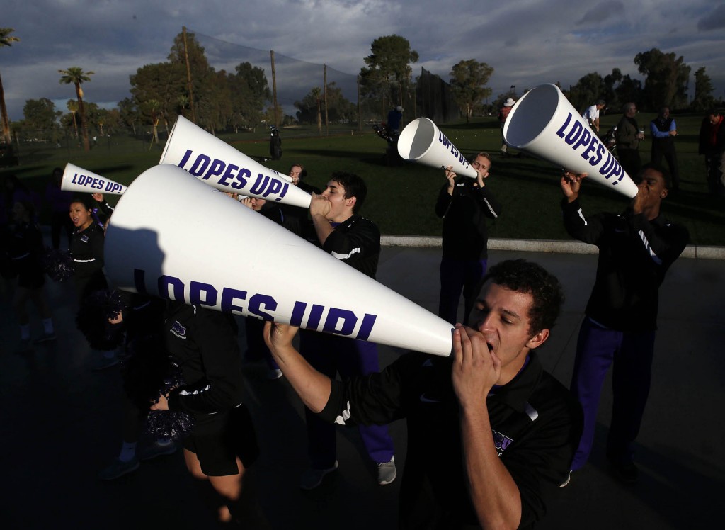 Weather cooperates for GCU Golf Course grand opening - GCU News