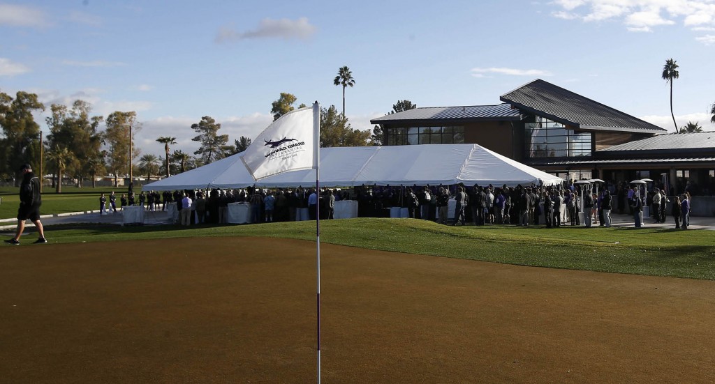 Weather cooperates for GCU Golf Course grand opening - GCU News