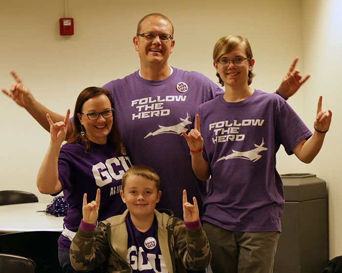 GCU brings Lopes love to NMSU - GCU News