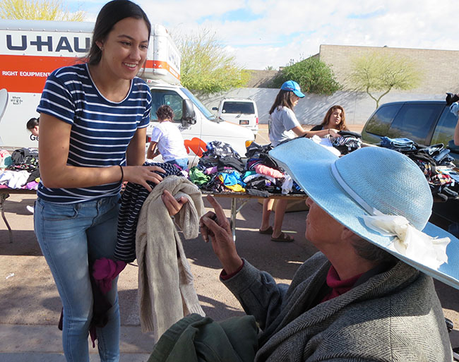 Student ministry makes the homeless feel special - GCU News