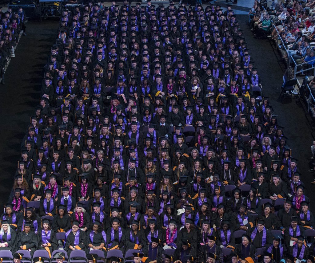 Slideshow: Friday afternoon commencement - GCU News