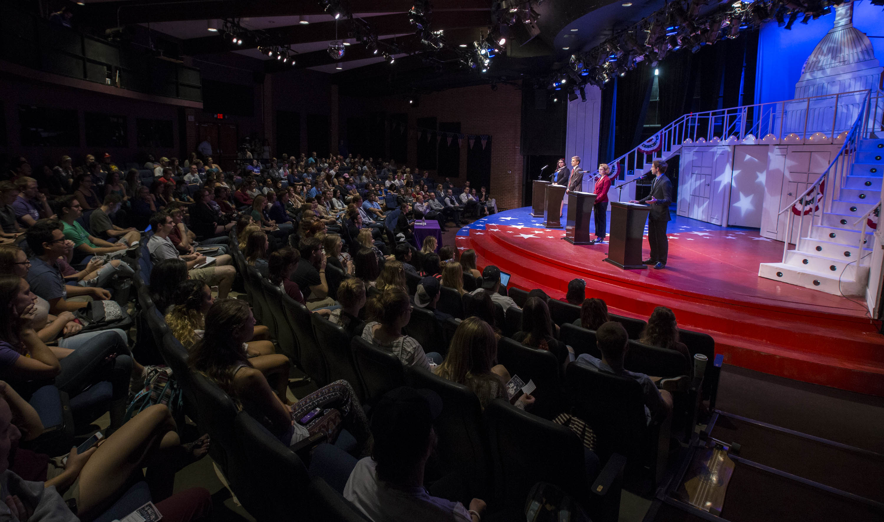 Slideshow: GCU students stage polite debate - GCU News
