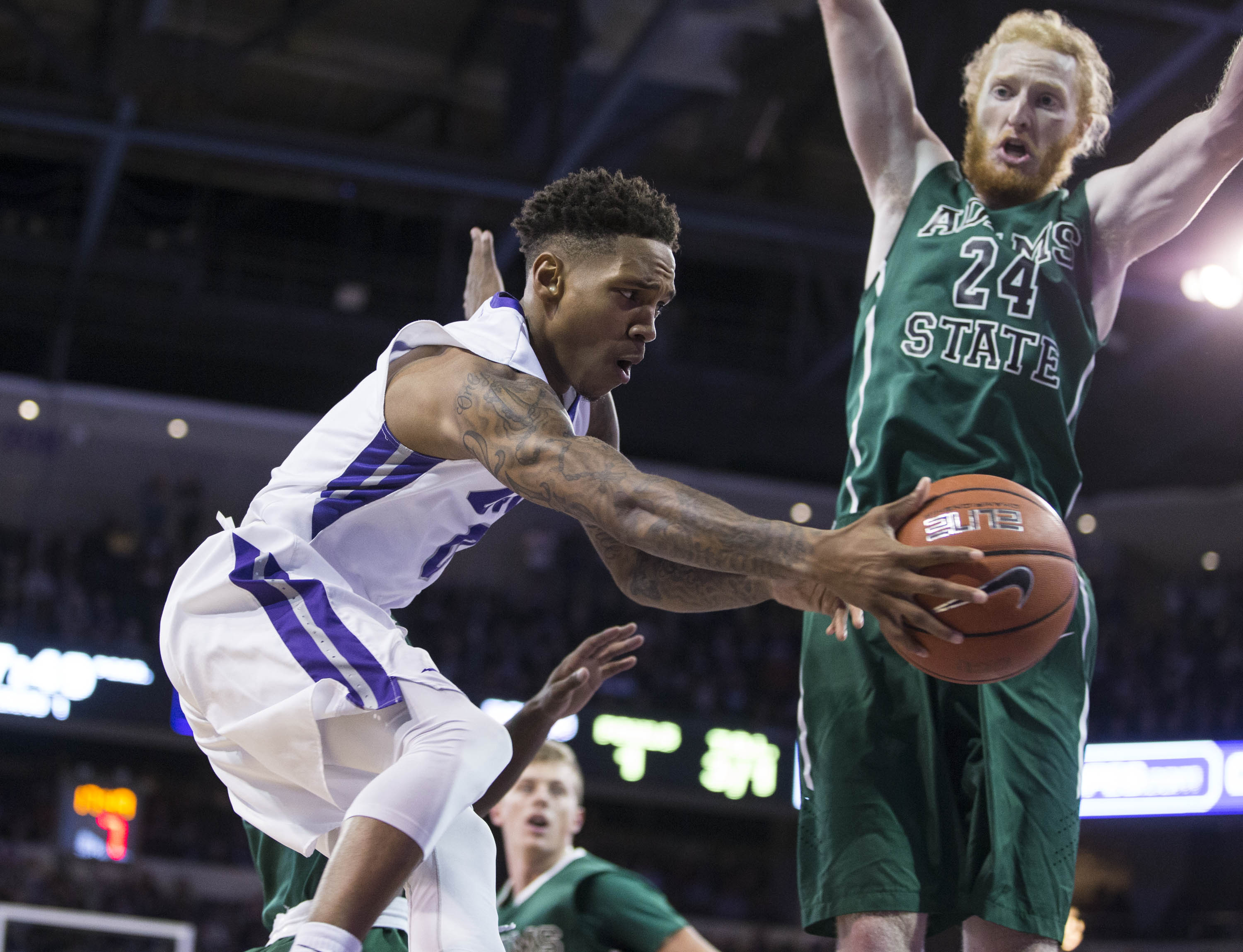 Slideshow: Men's basketball vs. Adams State - GCU News