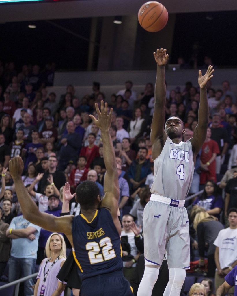 Slideshow: Men's basketball vs. Coppin State - GCU News