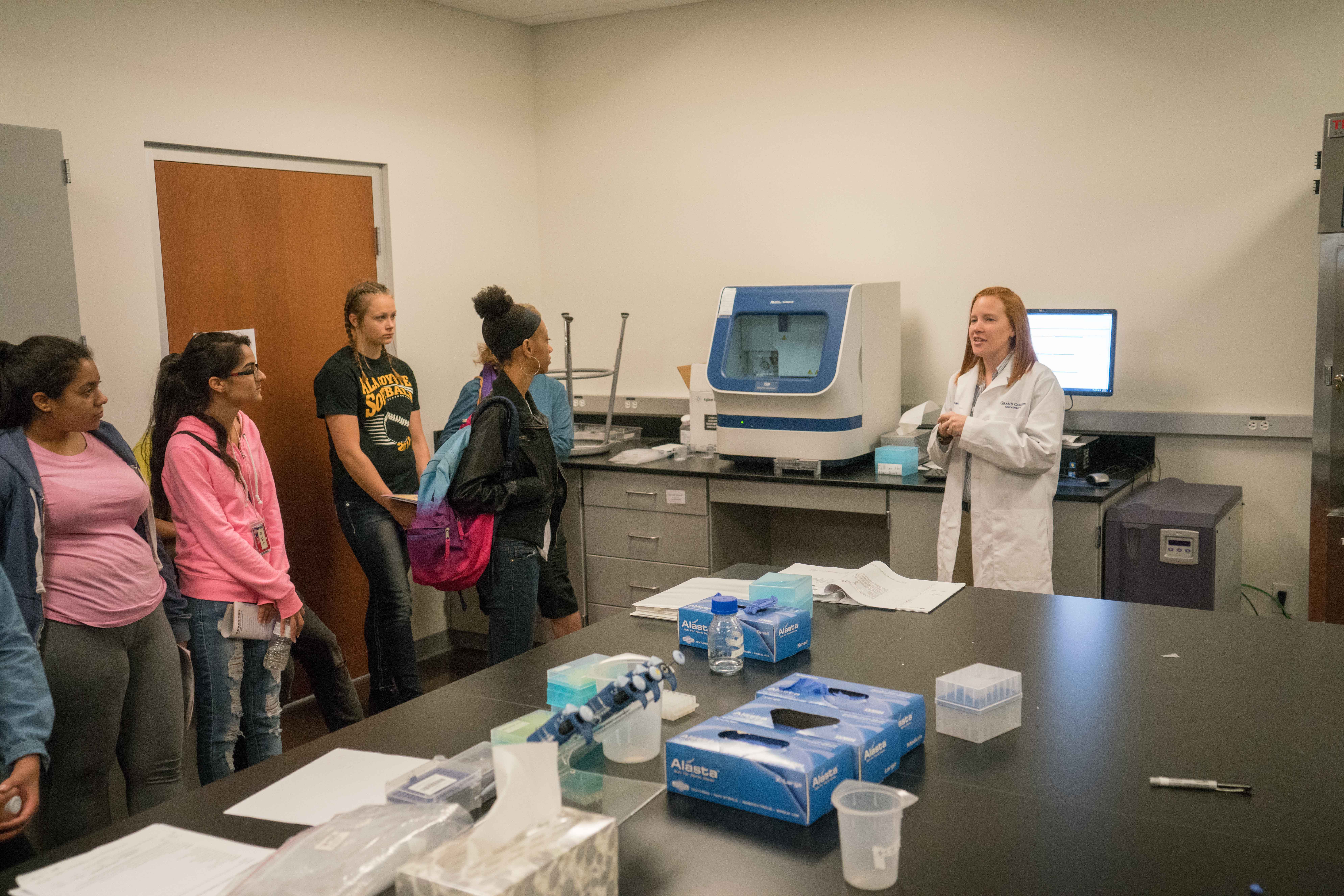 Slideshow: 2,600 students participate in HSET Day - GCU News