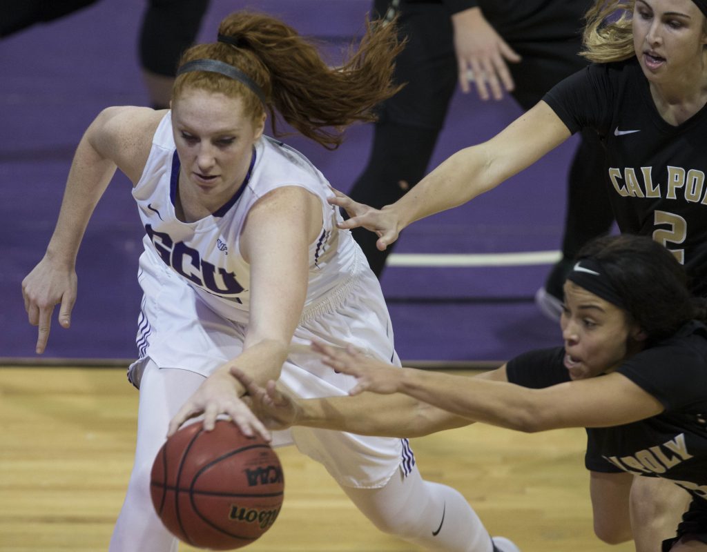 Slideshow: Women's basketball vs. Cal Poly - GCU News