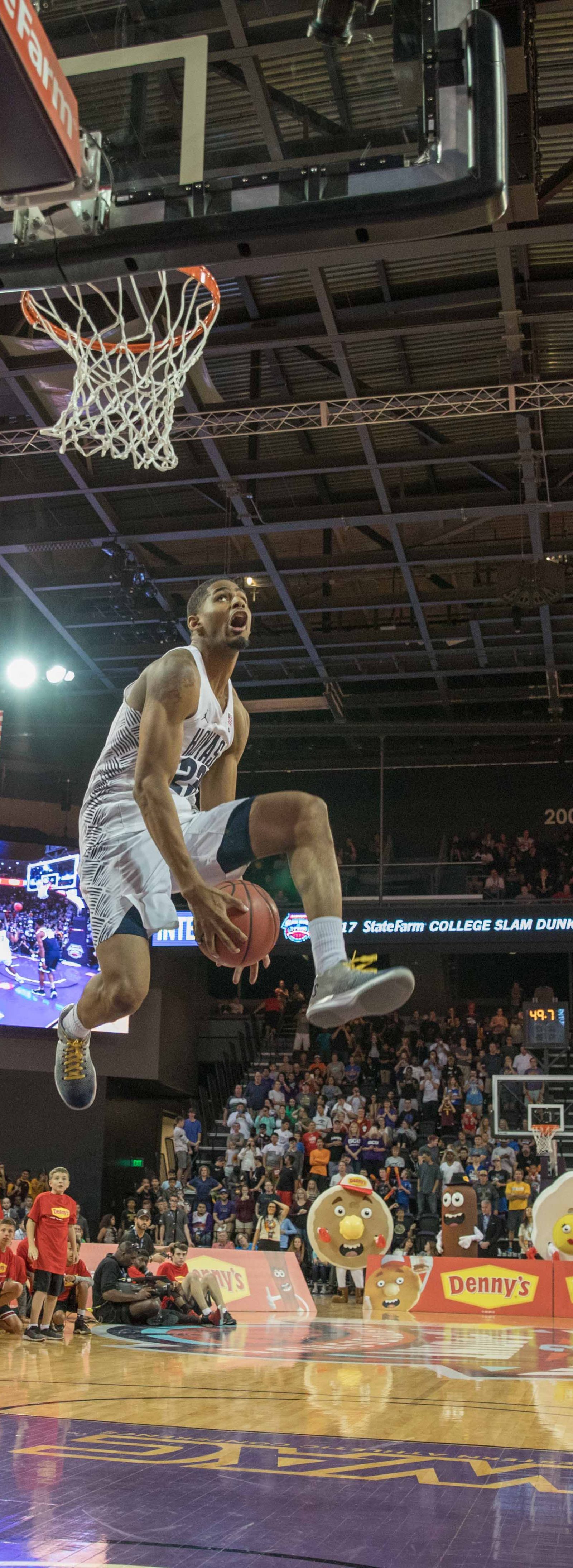 Slideshow: GCU hosts Slam Dunk & 3-Point Championships - GCU News