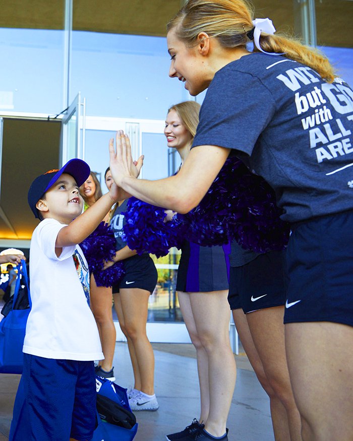 Slideshow: GCU Day at Back to School Clothing Drive - GCU News