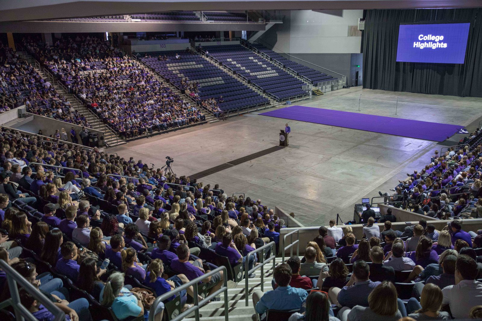 Slideshow: All-employee meeting - GCU News