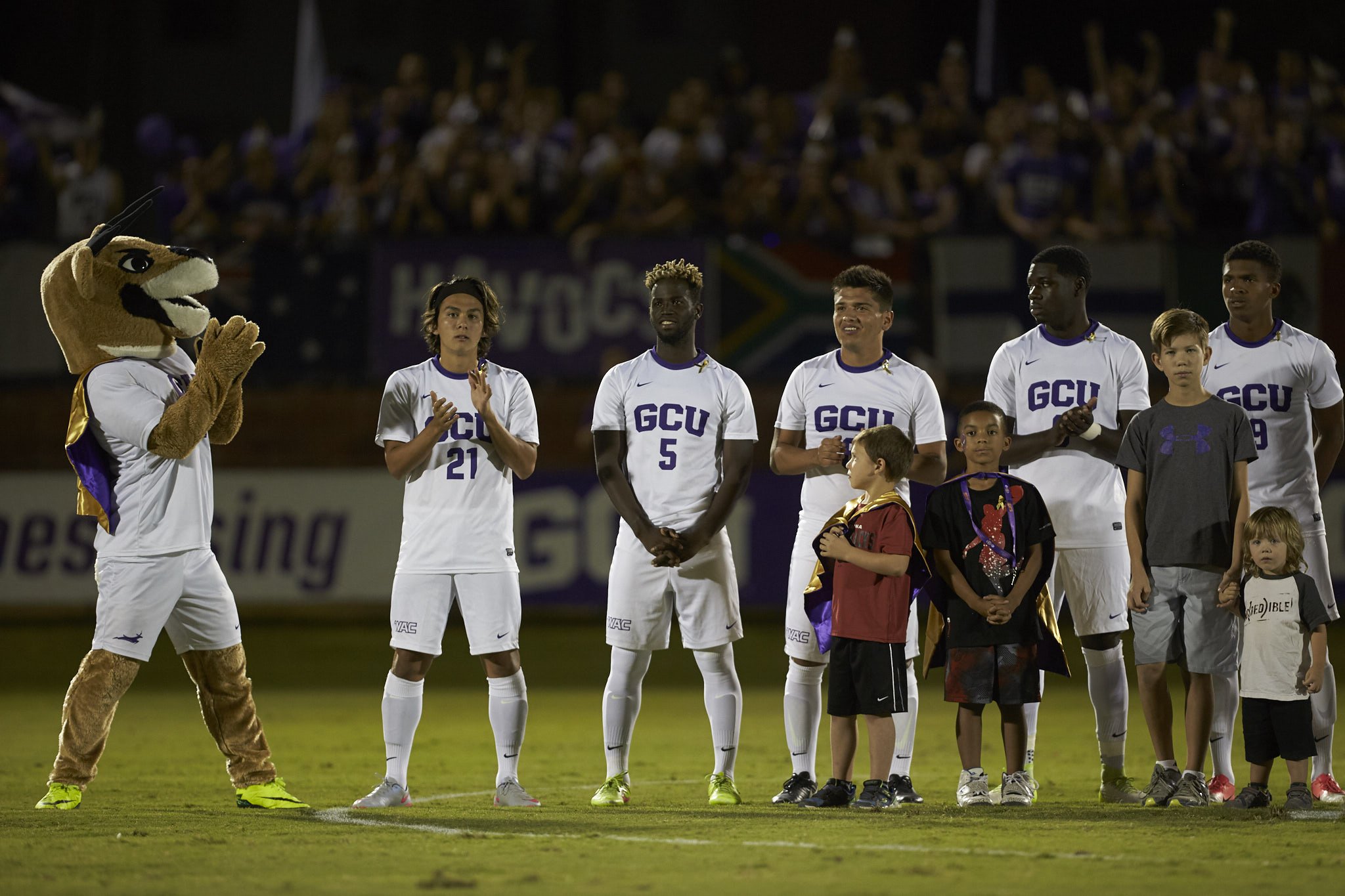 Slideshow: Run to Fight Night at men's soccer game - GCU News