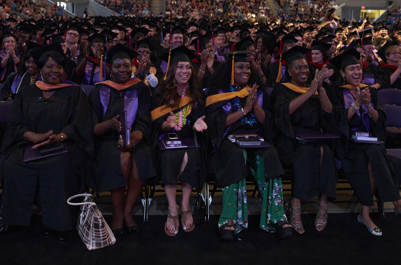 Slideshow: Saturday commencement ceremonies - GCU News