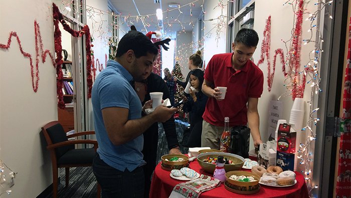 Slideshow: Sugarplum of a GCU holiday - GCU News