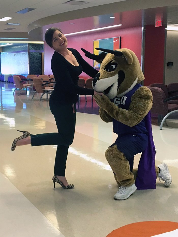 Slideshow: Thunder volunteers at CCBD - GCU News
