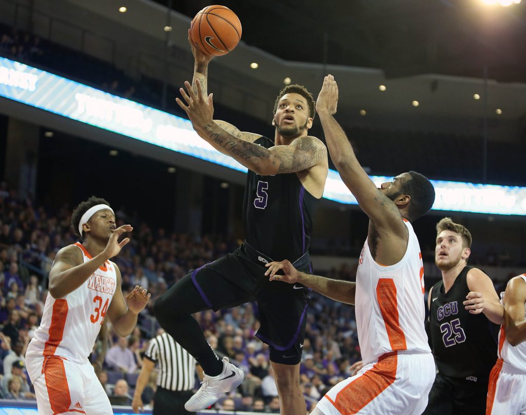 Slideshow: Men's basketball team loses to Mercer in CBI - GCU News