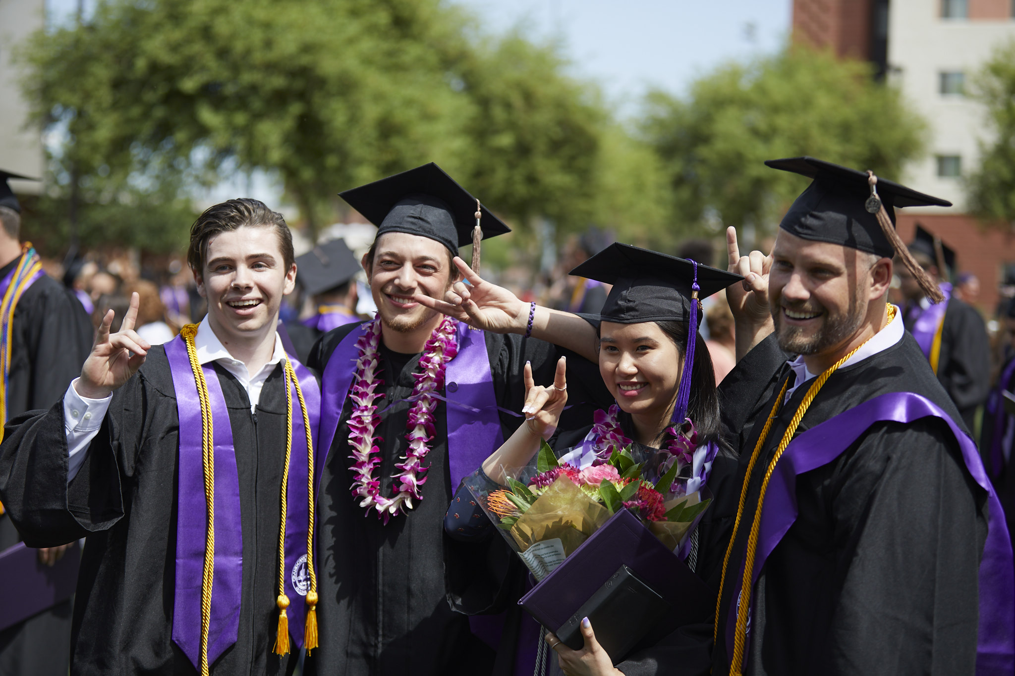 Slideshow: Thursday morning commencement - GCU News