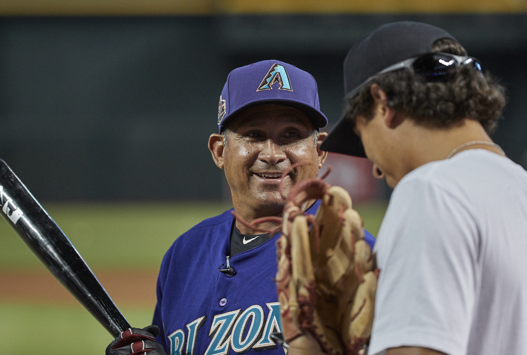 Slideshow: GCU baseball coach in Diamondbacks alumni game - GCU News