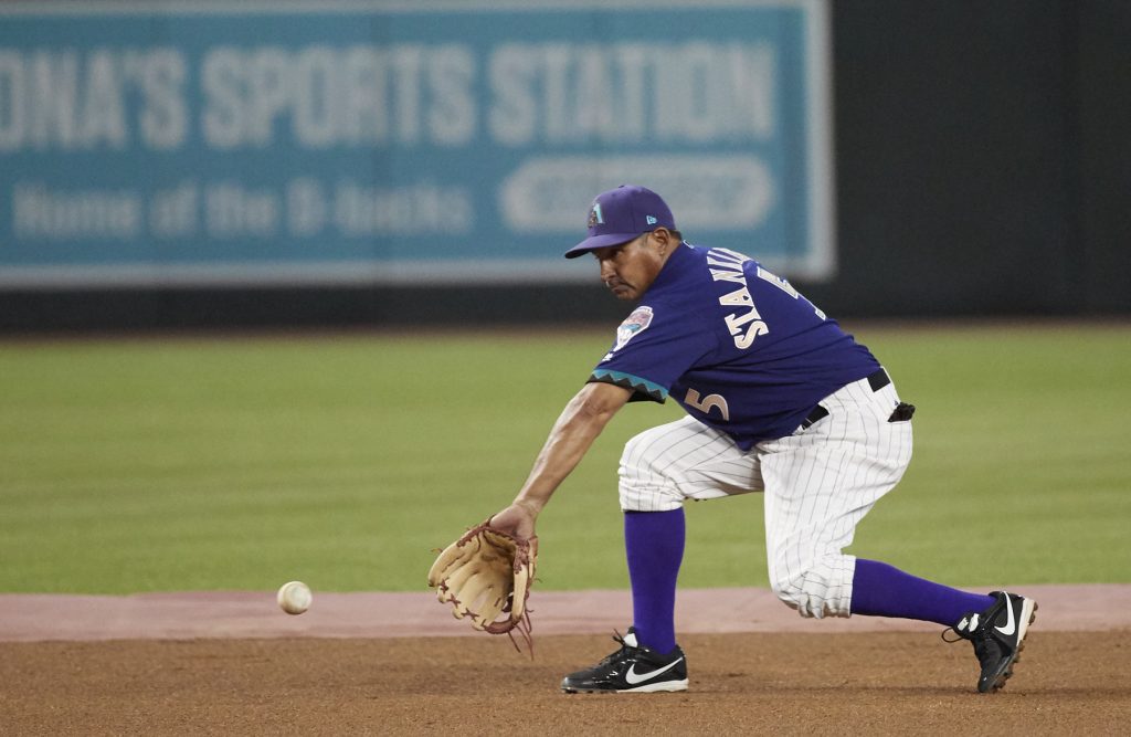 Slideshow: GCU baseball coach in Diamondbacks alumni game - GCU News