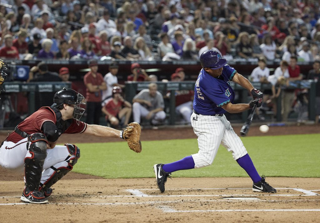 Slideshow: GCU baseball coach in Diamondbacks alumni game - GCU News