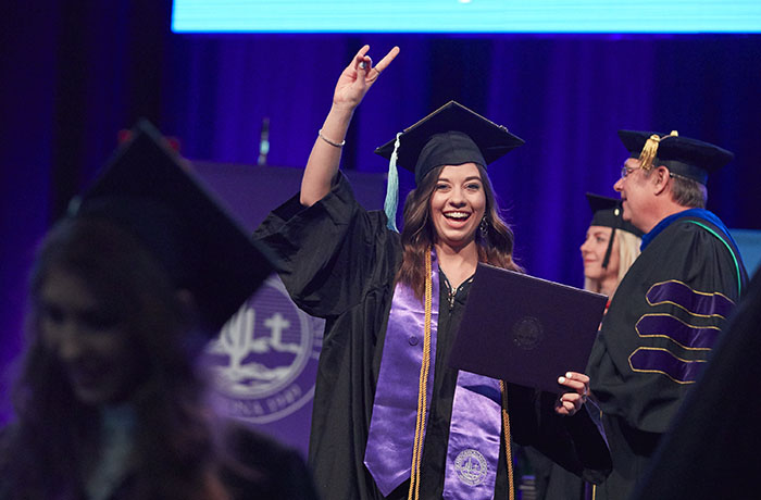 Slideshow: Spring commencement, Thursday afternoon ceremony - GCU News