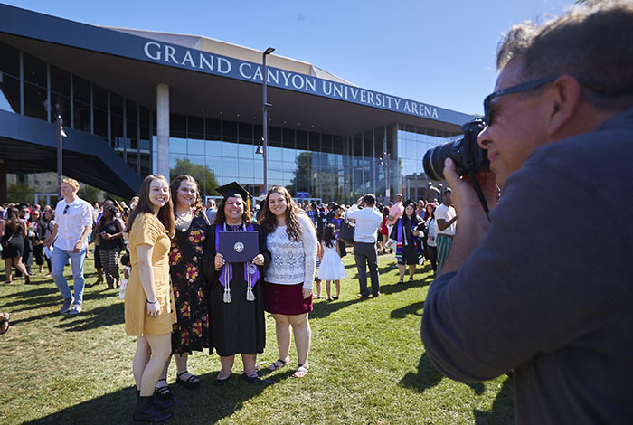 Slideshow: Spring commencement, Friday afternoon ceremony - GCU News