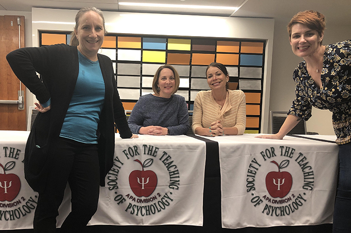 Faculty speak at psychology educators conference - GCU News