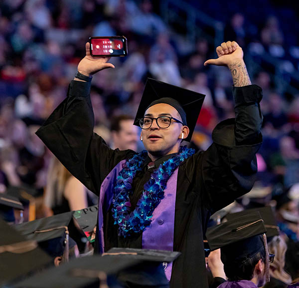 Slideshow: Winter Commencement, Friday evening ceremony - GCU News
