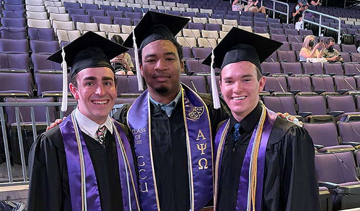 Theatre graduates enjoy one final trip across stage - GCU News
