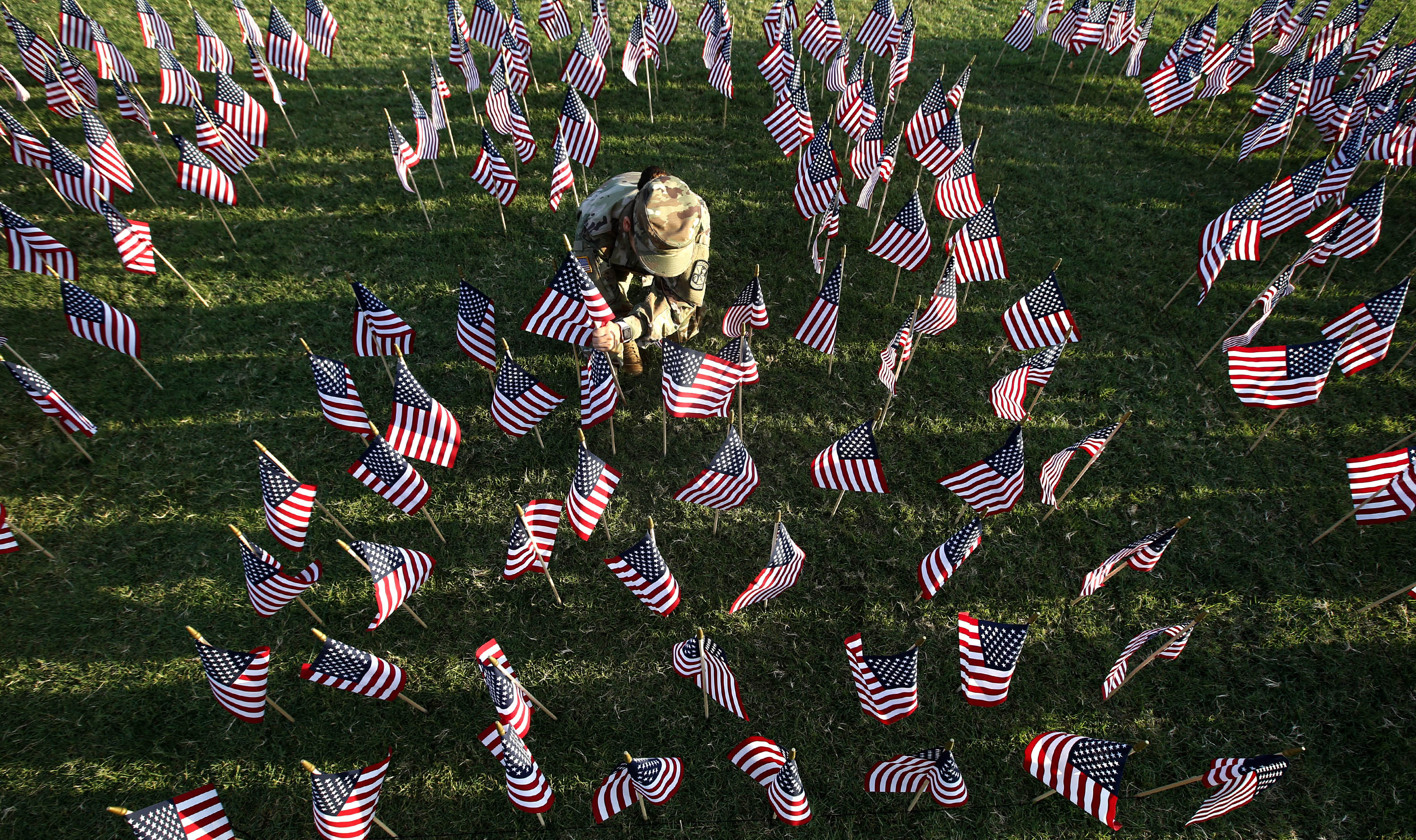 Slideshow: Army ROTC's 9/11 flag-planting event - GCU News