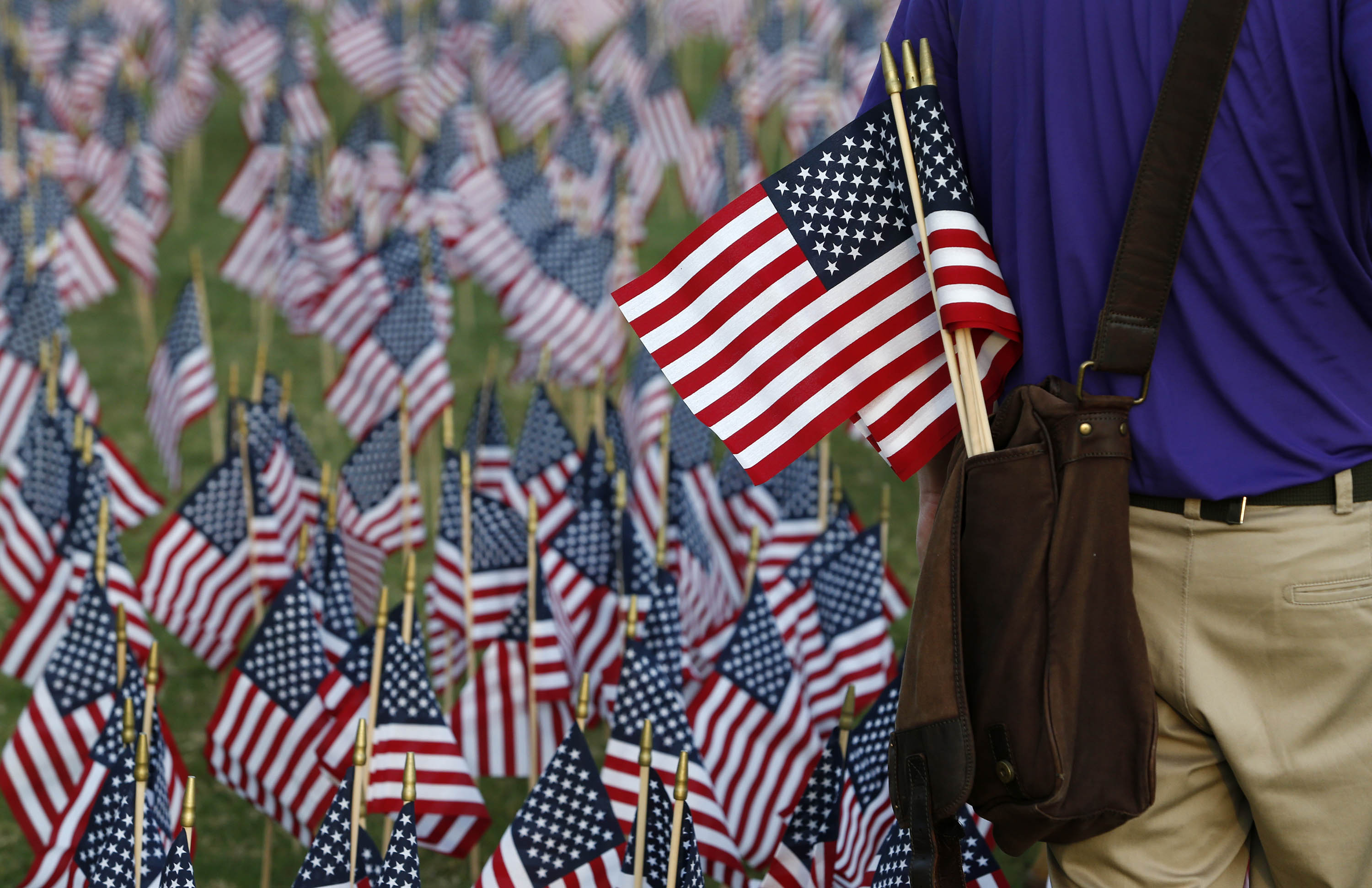 Slideshow: Army ROTC's 9/11 flag-planting event - GCU News