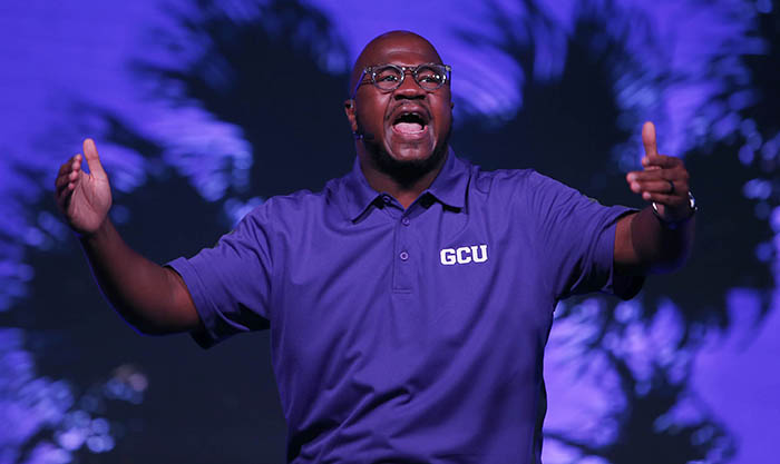 Mackey shows how to make God's '-ships' come in - GCU News