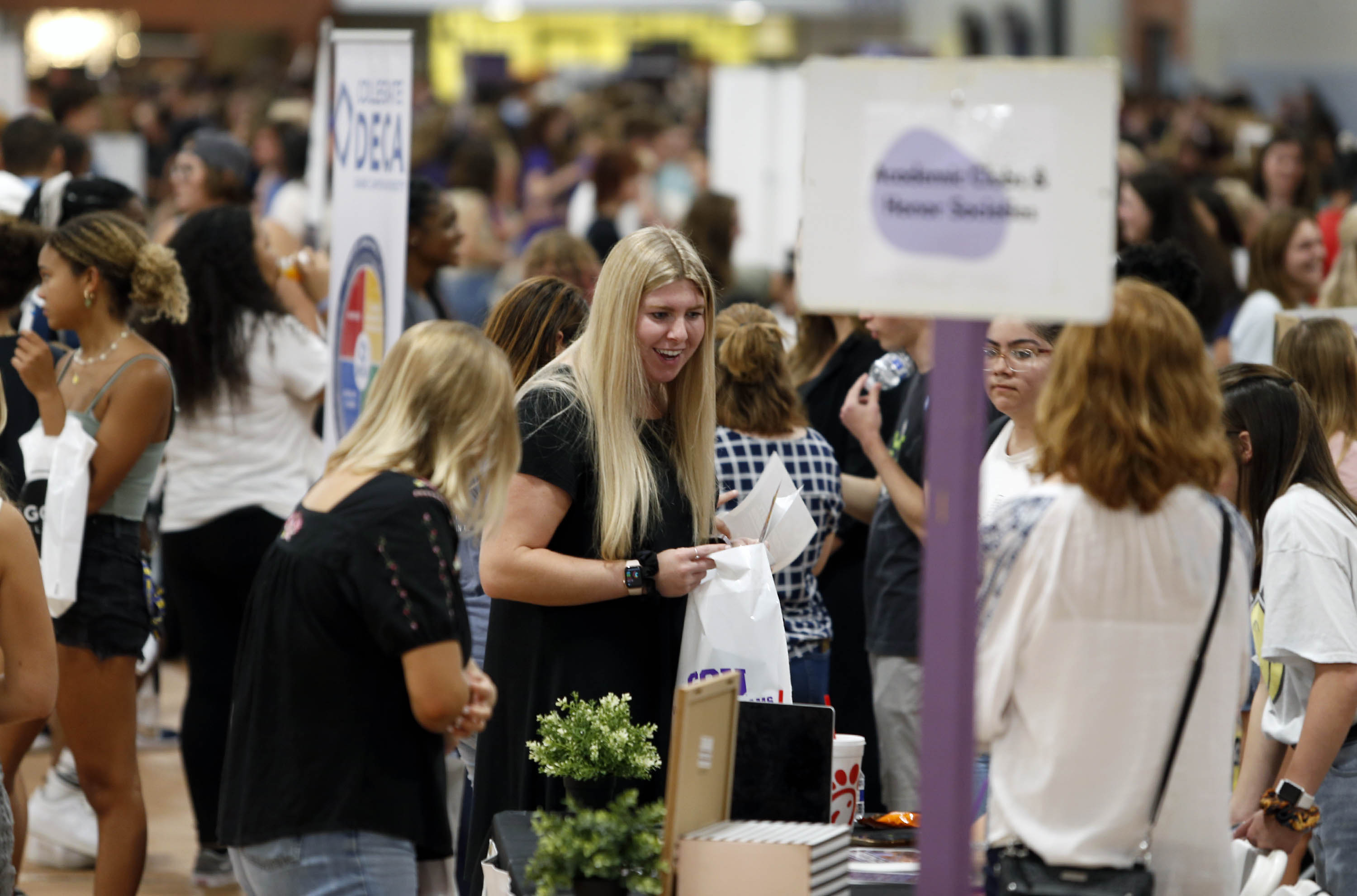 Slideshow: Club and Community Fair - GCU News