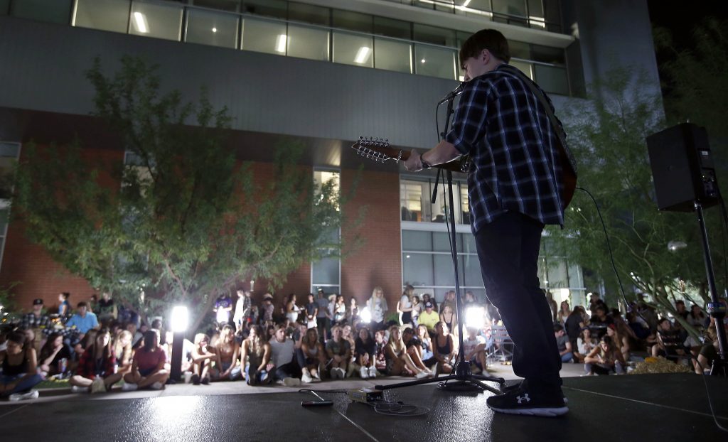 Slideshow: Lopes Live - GCU News