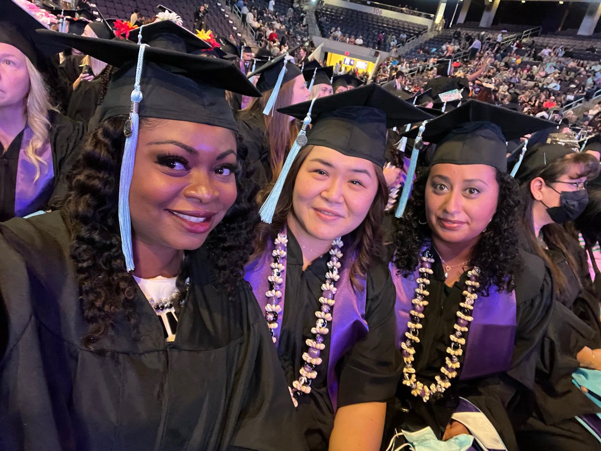 Fall graduates cap the celebration on social media - GCU News