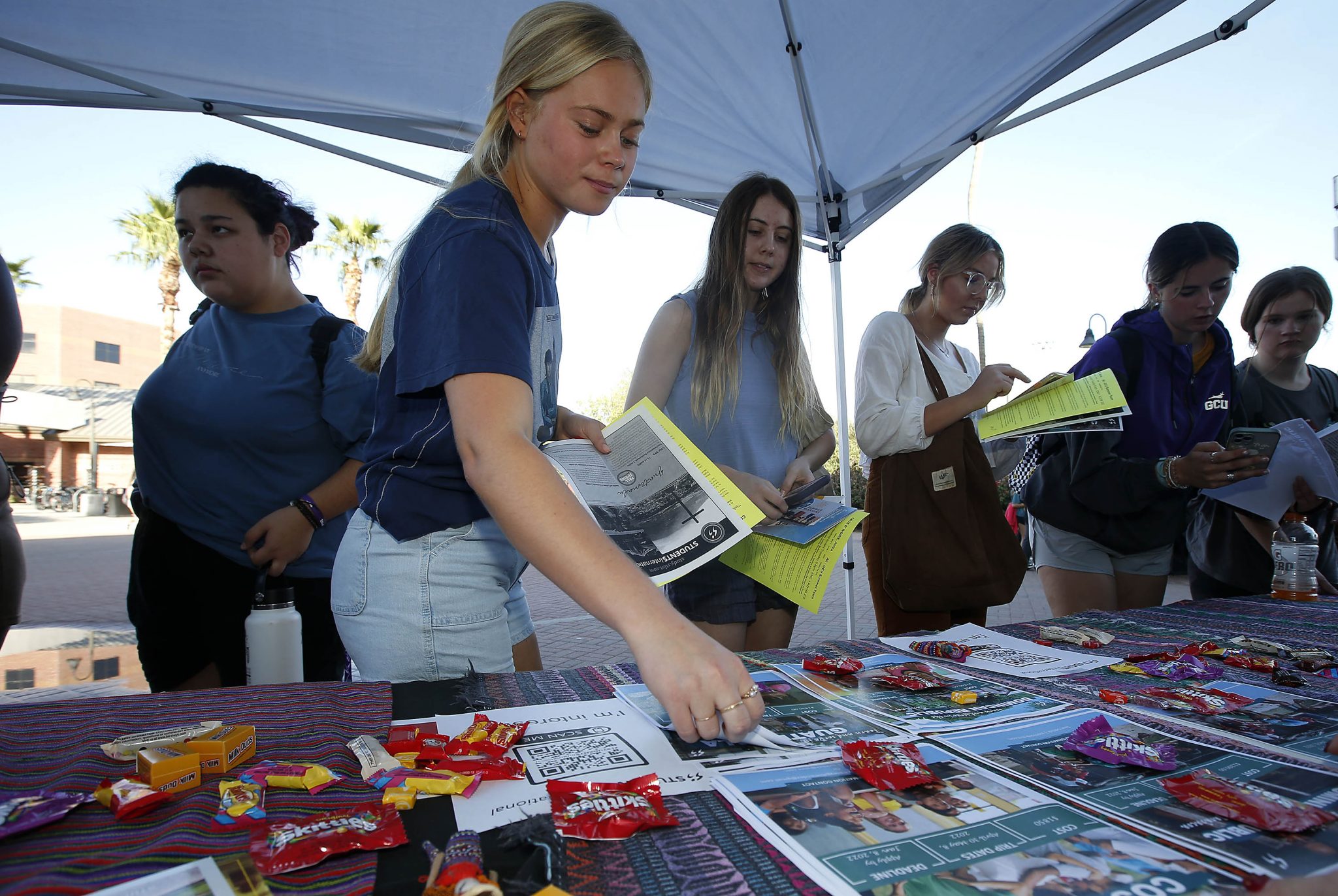 Slideshow: Missions Fair - GCU News