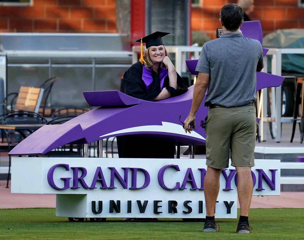 Slideshow: Commencement, Nov. 15 - GCU News