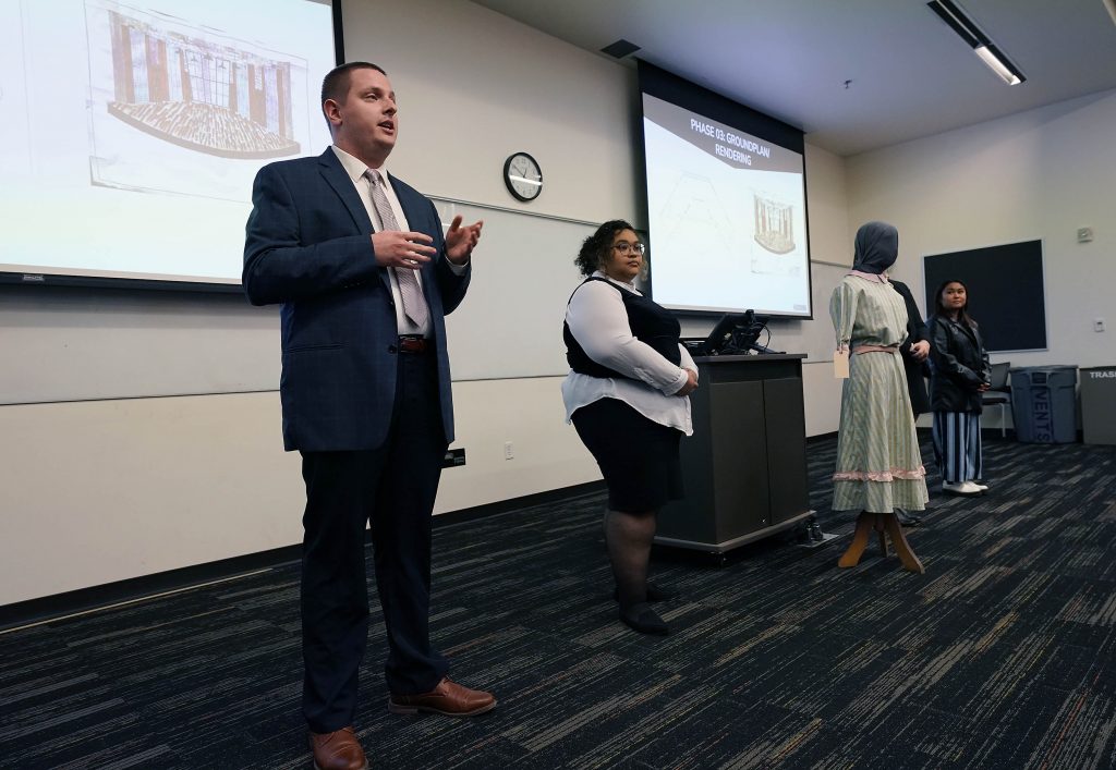 Slideshow: Fall 2021 Learning Community and Research Symposium - GCU News
